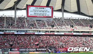 정심도 오심도 아닌 존중...5만 관중 이해 못한 PK에 KFA, "김희곤 주심 판정 존중" - OSEN