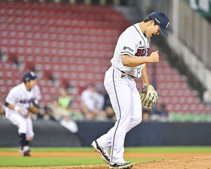 [사진]김택연,'실점위기 세타자 연속 KKK 포효' - OSEN