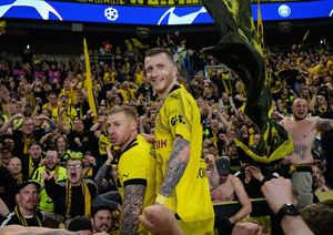 "메시-호날두 파트너 될 수 있다"...'BVB와 동행 마무리' 로이스, 차기 행선지는? - OSEN