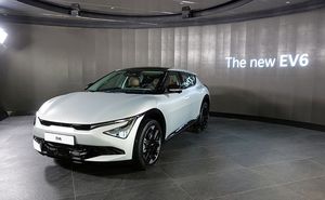 눈매교정으로 와이드, ccNC로 스마트...기아 ‘더 뉴 EV6’ 계약 개시 - OSEN