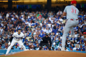 '볼넷→도루 이후 뜬공→삼진' 침묵한 오타니, '4안타 빈공' 다저스는 2-7 패배 [LAD 리뷰] - OSEN