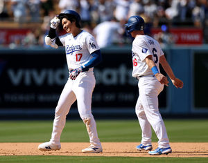 "멋진 순간" 오타니가 끝냈다, 다저스 이적 첫 끝내기 안타…타율 .353 '1위 탈환' [LAD 리뷰] - OSEN