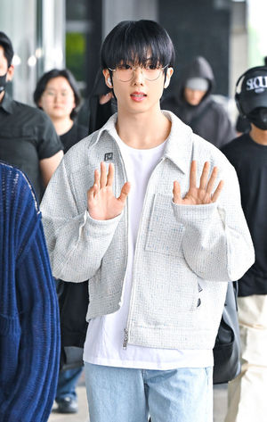 [사진]NCT 드림 지성,'반가운 손인사' - OSEN