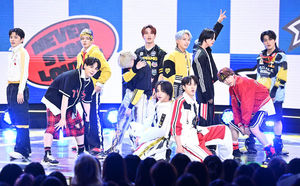 [사진]JO1,'흥이 절로 나는 무대' - OSEN