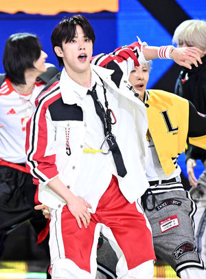 [사진]JO1 준키,'역동적인 무대' - OSEN