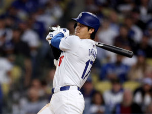 ‘투타겸업→팔꿈치 수술 2회’ 오타니, 2026 WBC 출전할까 "계속 최정상에 있는게 중요해" - OSEN