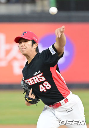 '최고 151km' 던지고 무사 만루 만들기까지...이의리 복귀전, 3이닝 3실점 [오!쎈 창원] - OSEN