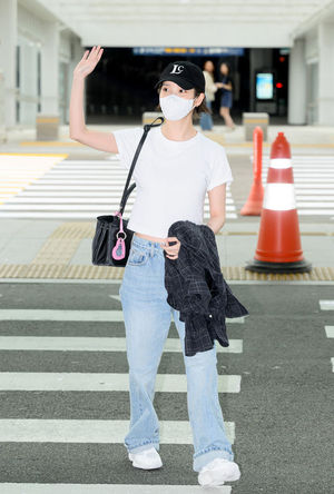 [사진]아이유,'홍콩 팬 잘 만나고 올게요' - OSEN