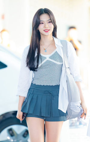 [사진]스테이씨 아이사,'사랑스럽게 사뿐사뿐' - OSEN