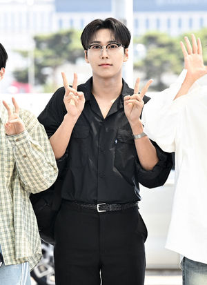 [사진]BAE173 준서, '올블랙 포스' - OSEN