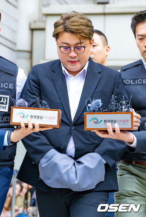 김호중 팬들 왜 이러나 “천재성 아까워”vs“한시적? 영구퇴출” KBS 청원[Oh!쎈 이슈] - OSEN