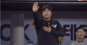 ‘내가 잘 말할게’ KT 선수 진정시켰던 류현진, ABS 불만 폭발했던 수원에서 호투 이어갈까 - OSEN