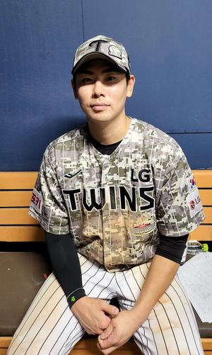 'ABS 극복하고 출루율 1위' 출루머신의 비결 "그냥 똥 밟았다고 생각해라" [오!쎈 잠실] - OSEN