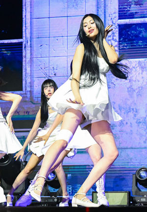 [사진]에버글로우 아샤, '각선미 - OSEN