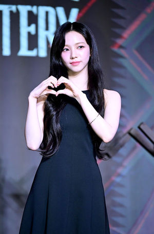 [사진]에스파 카리나, '손하트도 매력적' - OSEN