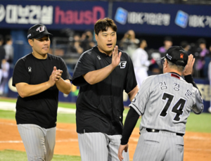 KBO 에이스 군림 RYU와 대투수, 달감독 경의 "그냥 되는거 아냐, 후배들이 배워야" - OSEN