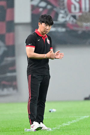 [사진]FC서울 김기동 감독, '3-0 완승에 기뻐하며' - OSEN