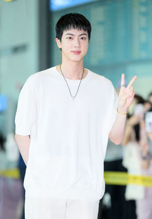 [사진]BTS 진,'빛나는 브이' - OSEN