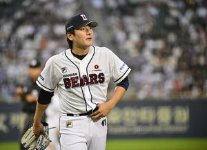 일주일 쉰 투수 맞아? 153km 국대 우완, 3⅓이닝 6실점 충격 강판…두산 또 불펜 조기 가동 [오!쎈 잠실] - OSEN