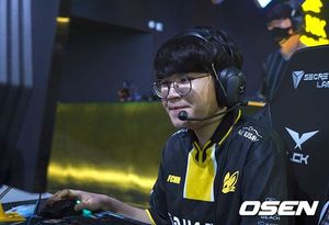 [LCK] 다시부는 모래 돌풍, 여우 군단 ‘업셋’ 행진…피어엑스, T1 이어 KT 격파(종합) - OSEN