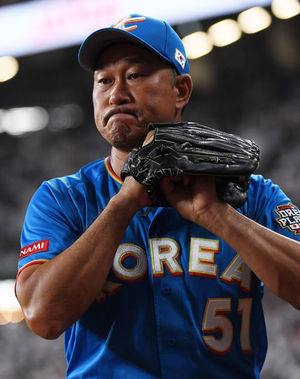 [사진]봉중근,'진지한 표정으로' - OSEN