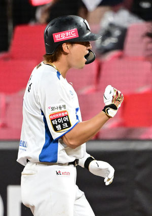 ‘1:0→1:3→5:3’ KT, ABS 혼란 극복하고 재역전승…SSG 잡고 시즌 첫 5위 등극 [수원 리뷰] - OSEN