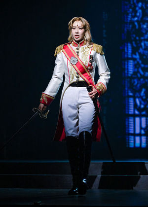 [사진]정유지,베르사유 궁전 근위대장' - OSEN