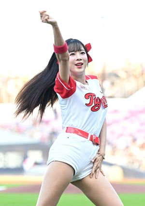 [사진]김한나,'긴 머리카락 휘날리며' - OSEN