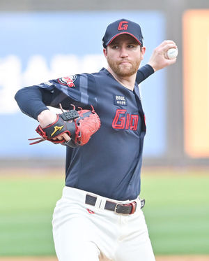 KKKKKK 반즈 7이닝 109구 역투…롯데, KT전 4연패 끊었다 ‘박승욱 결승포&김원중 진땀 세이브’ [수원 리뷰] - OSEN