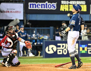 [사진]박민우, ABS존에 불만 - OSEN