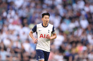 토트넘, '재계약'도 제안 안하면서 SON한테 생색..."너 주장 1주년 축하해" - OSEN