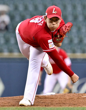 [사진]역투하는 SSG 선발 송영진 - OSEN