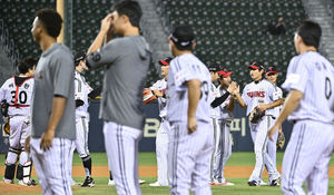 [사진]위닝시리즈 가져가는 LG - OSEN