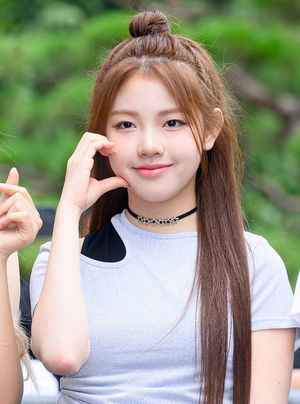 [사진]유니스 오윤아,'귀여운 볼하트' - OSEN