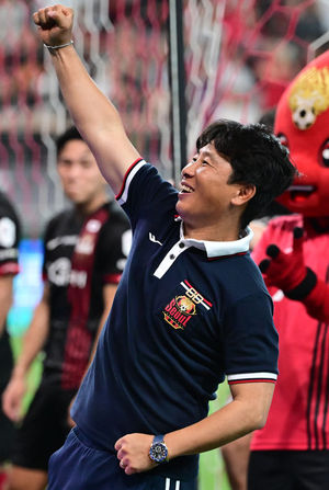 김기동 감독,'하늘 위로 두 팔 번쩍! 머리 위로 하트까지 만들게 한 FC서울의 5연승' [김성락의 Knock] - OSEN