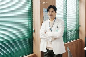 최시원, 의사 가운부터 농구 유니폼까지 완벽 소화('DNA 러버') - OSEN
