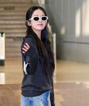 [사진]아이브 안유진, 선글라스 어때요? - OSEN