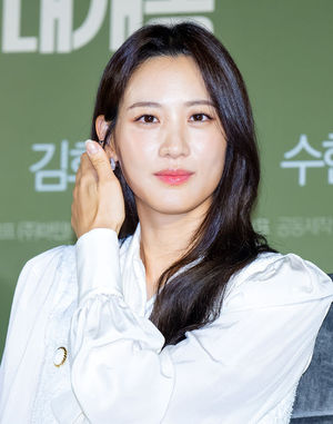 [사진]수현,'단아한 눈맞춤' - OSEN