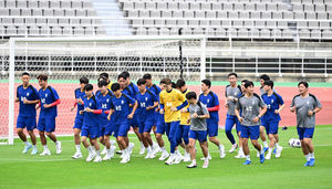 "회복 시간 확보 위해" KFA, 10월 요르단 원정서 '최대 규모' 전세기 띄운다 - OSEN