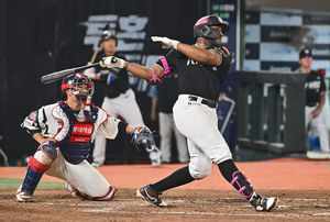 [사진] 로하스, 4시즌 연속 100타점 성공 - OSEN