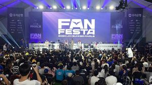 [LCK] ‘QWER’ 포문 연 축제 '팬 페스타'…첫 날 2200명 방문 - OSEN