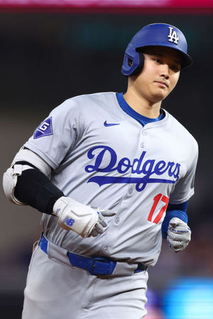 전 세계 최초 '50-50' 오타니가 쓴 역사 "리틀야구에도 이런 선수 없다, 울 뻔 했다, MLB의 승리" - OSEN