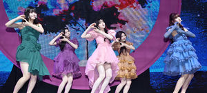 [사진]피프티 피프티, 사랑을 담은 'SOS' - OSEN