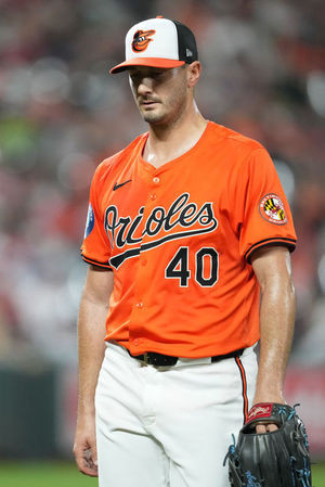 한국 비하하며 떠났던 유리몸 투수, ML 가서도 깨졌다…50G 만에 부상자 명단, PS도 못 던지나 - OSEN