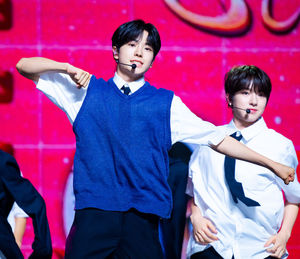 [사진]NCT 위시 유우시,'역동적인 무대' - OSEN