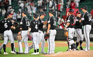 [사진]LG,'정규 시즌 3위 확정, 준PO 직행' - OSEN