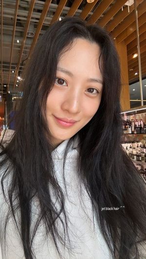 수현, 이혼 후 전한 근황..미소 셀카[★SHOT!] - OSEN