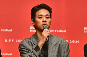 [사진] BIFF 개막작 '전,란' 기자회견하는 박정민 - OSEN