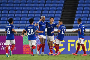 울산, '광주에 3-7 대패' 요코마하에 0-4 완패...ACLE 무대서 역습에 무너졌다 - OSEN