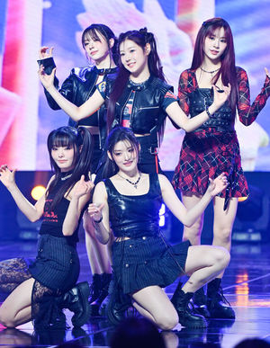 [사진]피프티피프티,'SOS 이어 그래비티까지' - OSEN